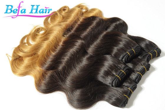Körper-Welle 20 Zoll-Schwarzes blonde Ombre-Haar-Erweiterungen zu den peruanischen Ombre-Haar-Bündeln