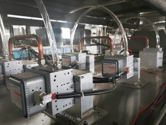 China The New Microwave Precise Temperature Control Machine for 30 KW supplier