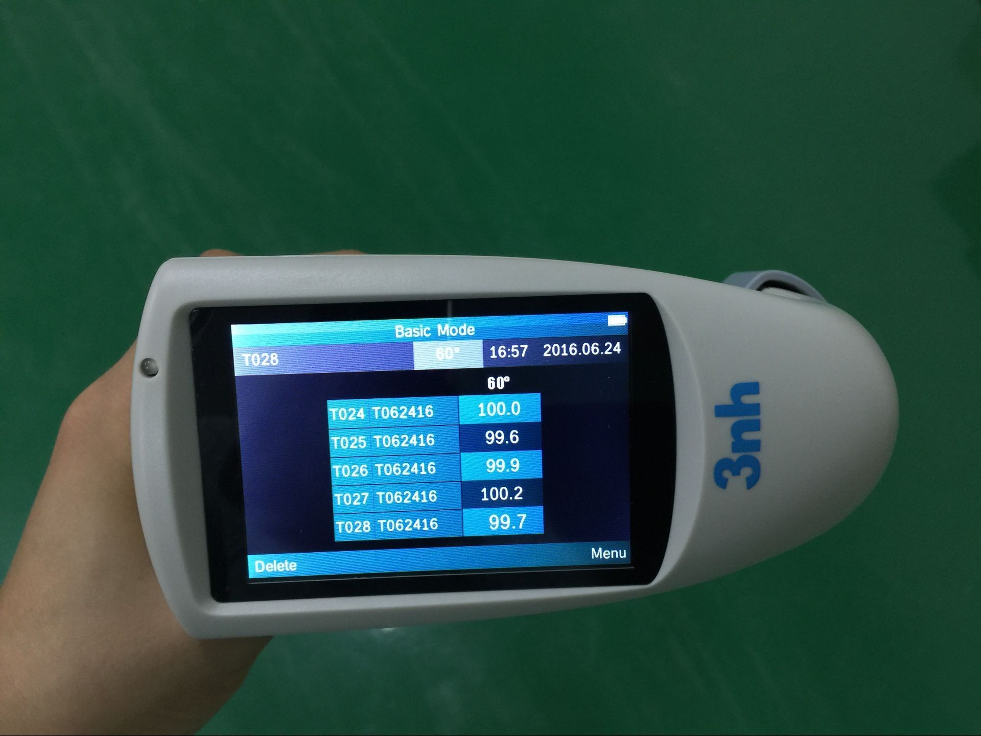 1gu to 1000gu 1.5*2mm small aperture 60 degree gloss meter touch screen glossmeter nhg60m with GQC6 software