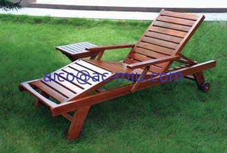 China comfortable wooden chaise lounge folding chair supplier