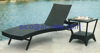 China Sun lounge beach chair garden rattan chaise lounge furniture supplier