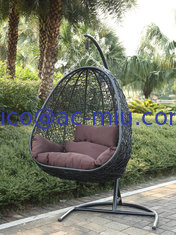 China Hanging swing chair /rattan swing chair supplier
