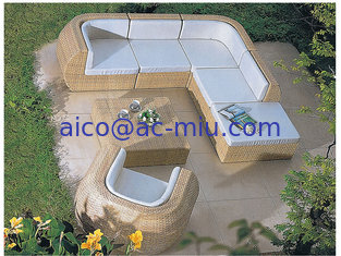 China 2014 Rattan Outdoor Garden Sofa & Table Set supplier