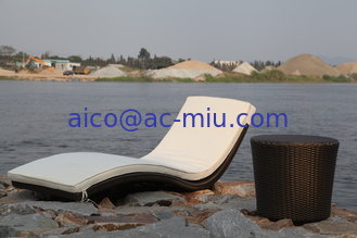 China Popular garden sun lounger rattan chaise lounge supplier