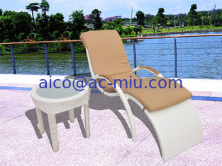 China hotel garden sun lounger rattan chaise lounge supplier