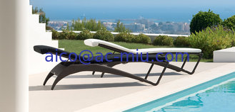 China hotel garden sun lounger rattan chaise lounge supplier