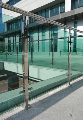 Foshan factory  tempered glass panel glass railing design for house veranda