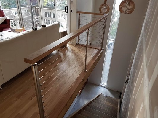SS316 baluster cable infill Wire cable railing with wooden top handrail for sale