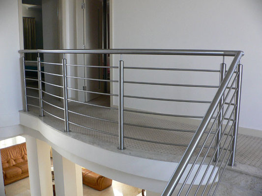 Interior Stainless Steel Wire Rod Railing for building Handrail design