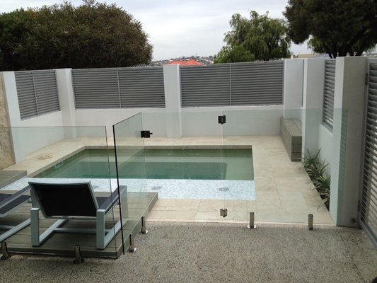 Frameless Mirror Polished Spigot Laminated / Tempered Glass Railing with Spigot