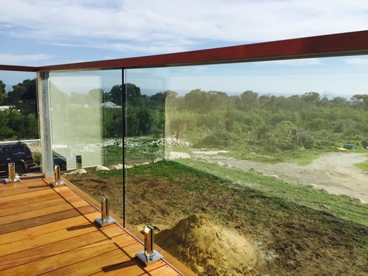 Popular design stainless steel spigot clear glass railing for balcony design