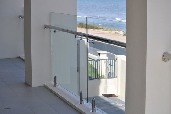 Hot-selling stainless steel spigot frameless glass railing/ glass balustrade