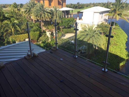 Glass Railing/ Glass Balustrade with Stainless Steel Post for Balcony Design