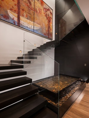 Anti-Slip Solid Wood Used Straight Staircase Design with Metal Railing