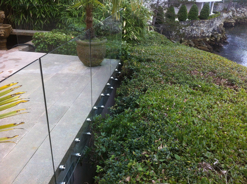 Inox stainless steel patch fitting / standoff glass railing for exterior use