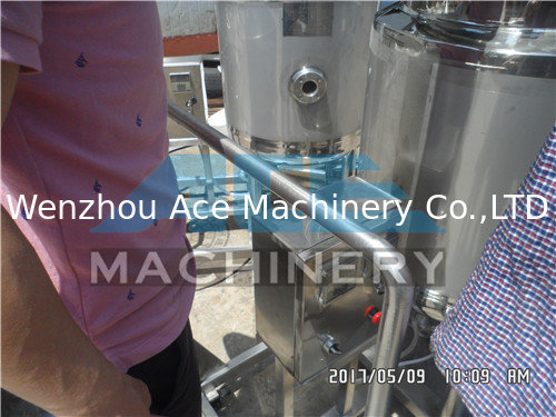 Industrial Stainless Steel Mixing Tanks/Mobile Mixing Tanks The Queen Of Quality 1000L SS Movable Tank supplier
