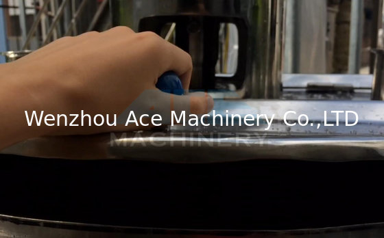 1000L Stainless Steel Vacuum Mixer Tank With Pump And Filter Chemical Reactor Agitator With Filter supplier