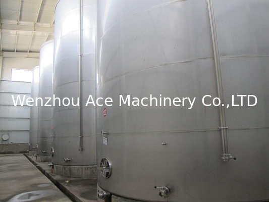 Vertical SS Moveable Sealed Cosmetic Product Lotion Storage Tank Mobile Oil Storage Tank supplier