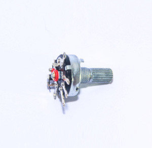 rotary potentiometer, carton potentiometer with metal shaft, potentiometer with switch
