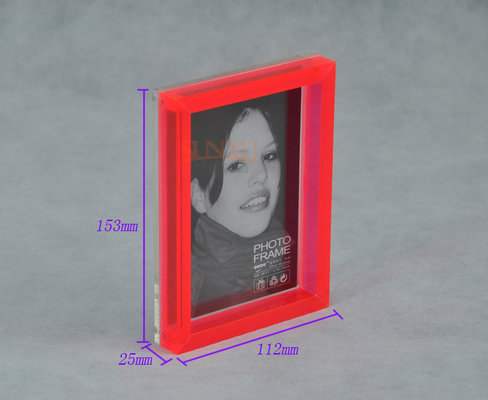 Red Acrylic Custom Picture Frames Rectangle Shape 153×112 mm 500pcs