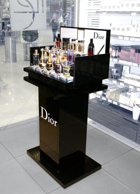 Elegant PMMA Retail POS Displays