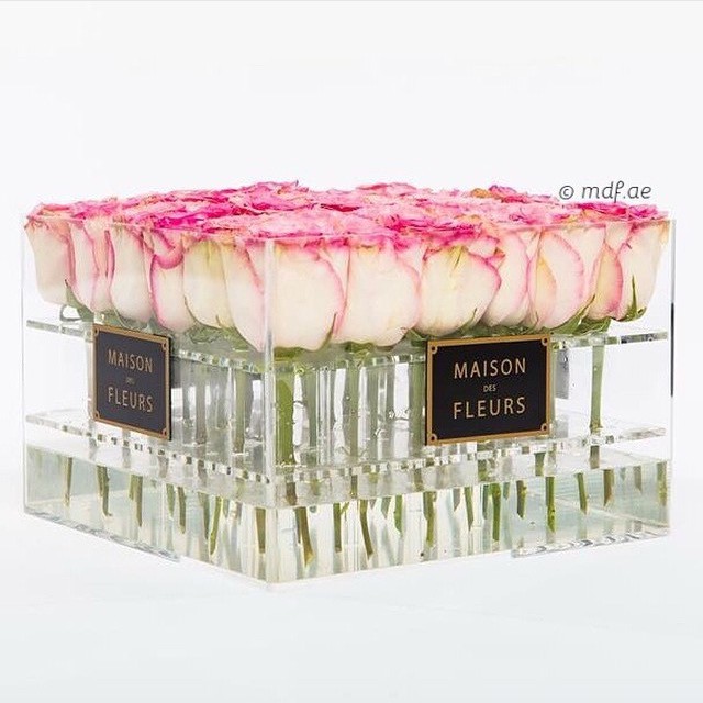 Crystal Clear Acrylic Box with Lavender/red/pink Roses ,glowing flowers rose thick acrylic box with lid
