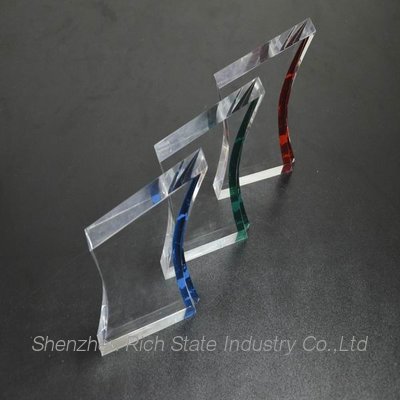 Acrylic resin trophy