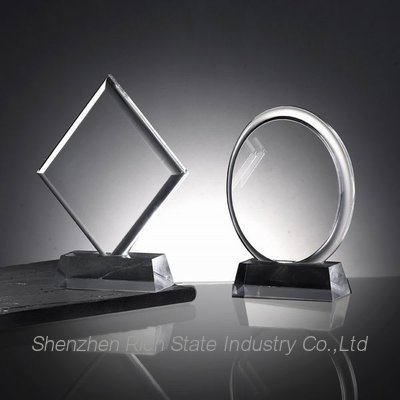 Acrylic resin trophy