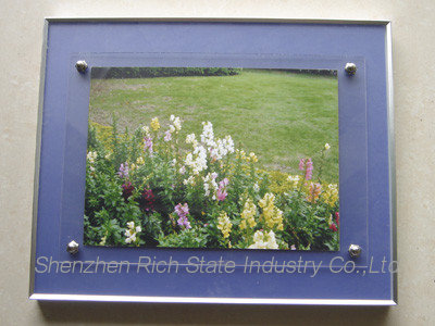Aluminum frame for certificate display