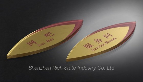 printed name badges
