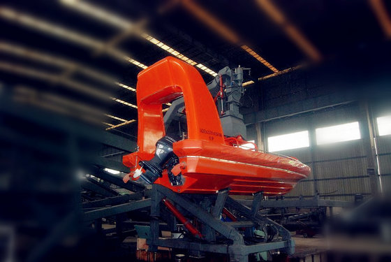 6 persons single arm davit 23 KN for rescue boat in china
