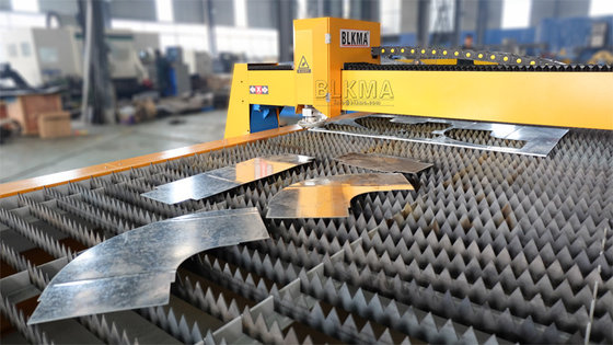 Cheap CNC Plasma Cutting Machine /CNC Cutting machine chinese