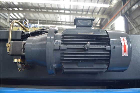 Hot sale 200T 4 meters CNC E21 Controller hydraulic press brake in stock
