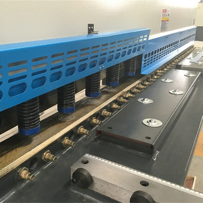 new condition CE QC11Y-12x6000 hydraulic guillotine, cnc hydraulic Sheet metal shearing machine