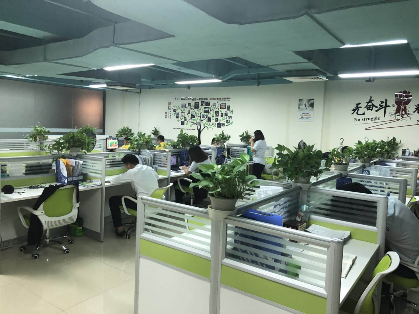 Porcellana Guangzhou OUYI Auto Parts Co.Ltd Profilo Aziendale