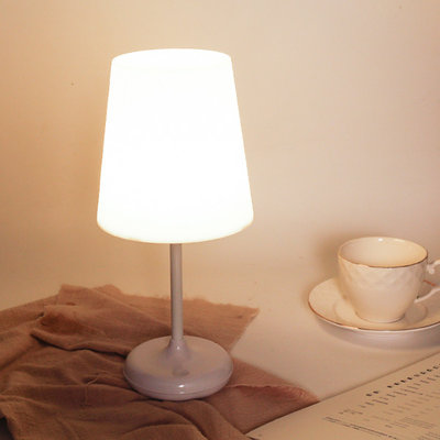 2018 hottest table lamp with both touching control and remote control, smart night light with soft led light supplier