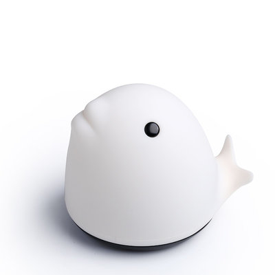 2018 Rechargeable relief product Small whale silicone pat light led night light with colorful lighting supplier