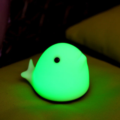 2018 Rechargeable relief product Small whale silicone pat light led night light with colorful lighting supplier