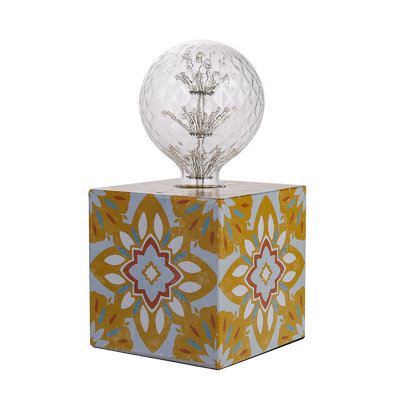 Exclusively design Cube iron Table Lamp bedside lamp with retro sticker with 3 colors supplier