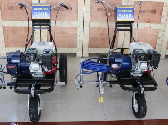 Striping Road Line Marking Machine With Double Guns And Piston Pump