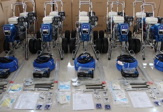 Large Gasoline Powered Airless Paint Spraying Equipment With High Pressure Hose