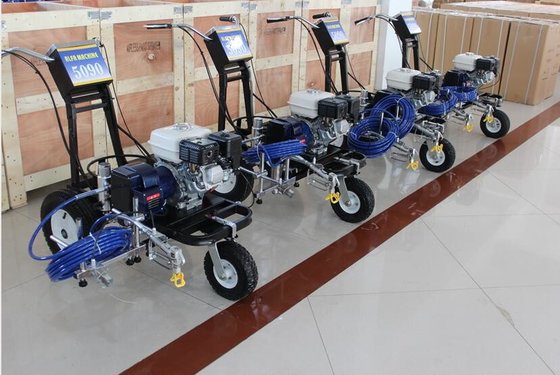 Large Parking Lots Road Marking Paint Machine / Highway Striping Equipment