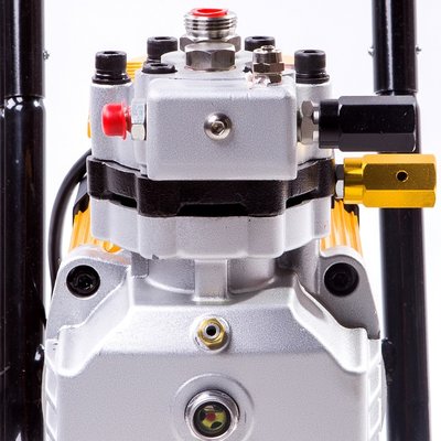 3.9L/Min Airless Electric Paint Sprayer With Diaphragm Pump 67*53*58cm