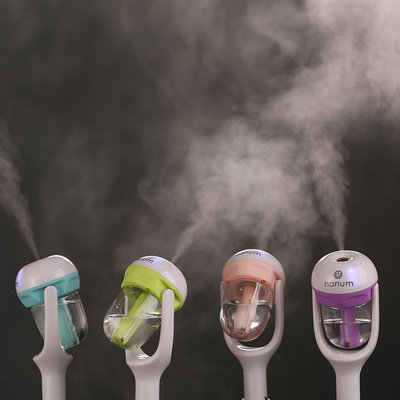 China 12V Car Steam Humidifier Auto Mini Air Purifier Freshener Car Portable Air Purifier Aroma Diffuser Essential Mist Maker supplier