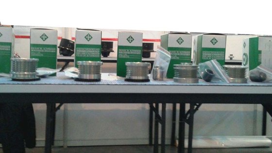 China Auto Pulley OEM 535004610 / F-233970 / F-233970.02 / F-233970.03 / F-233970.04 / F-233970.05 distributor