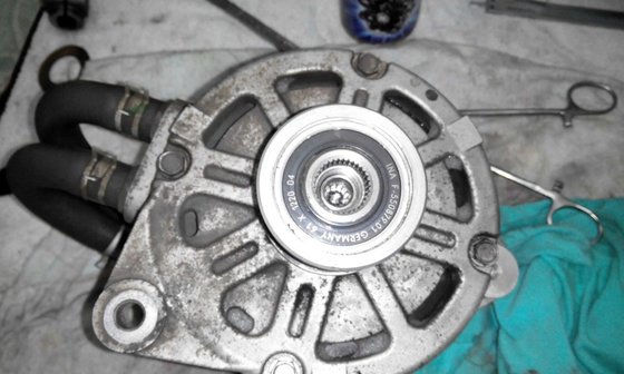 China Hitachi GD218964 INA Pulley 535009210 / F-550879.01 / F-550879 distributor