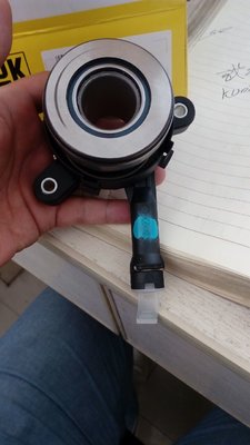 China LUK 510 0109 10 / 510010910 Ina Pulley Central Slave Cylinder , Clutch distributor