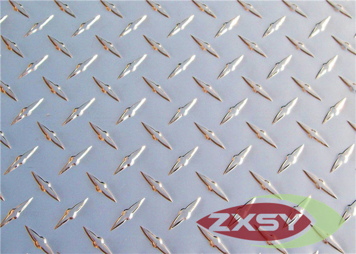 Color Brushed 1 Bar / 2 Bar Aluminum Checkered Sheet For Lighting Plate