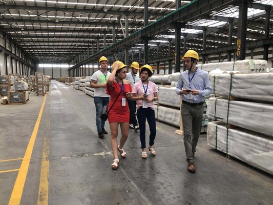 Mechanical Parts Extruded Aluminum Bar 2A12 T4 / H112 Coating Surface Treatment
