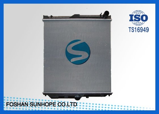 Cross - Flow Aluminum Truck Radiators UD380 OEM 21400-03Z64 100% Leak Tested